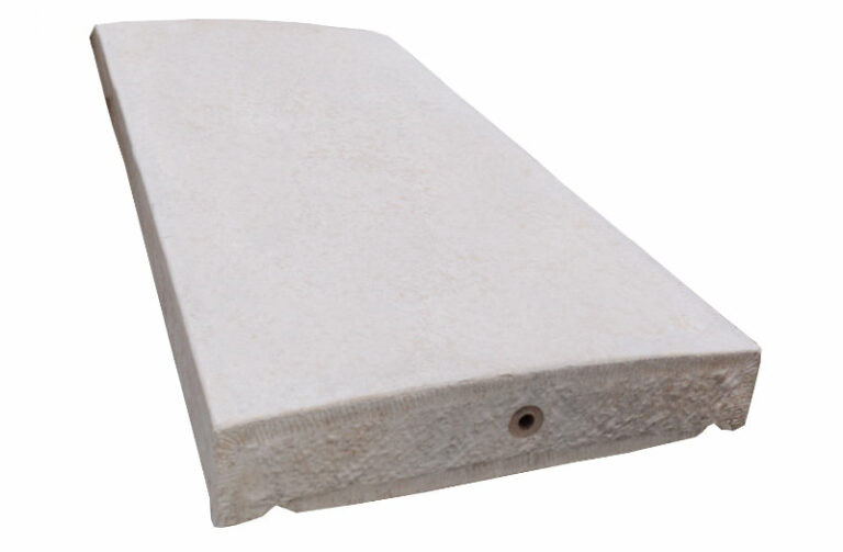 Chaperon muret couvertine couvre mur bouchardée ciselée aspect pierre