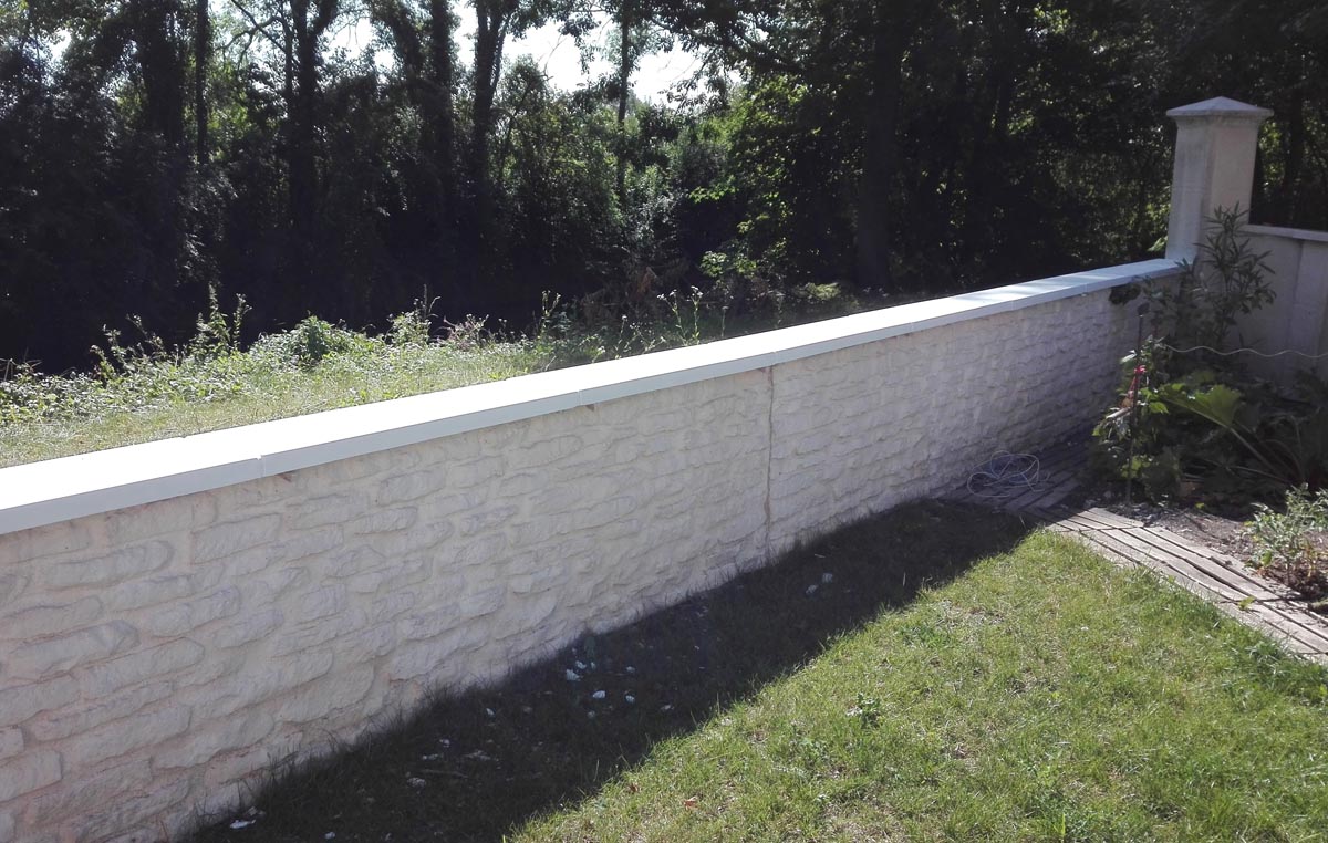 Muret de clôture d'aspect pierres anciennes maçonnées, monobloc - www ...